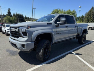 Duramax vs. Cummins: Performance and Benefits